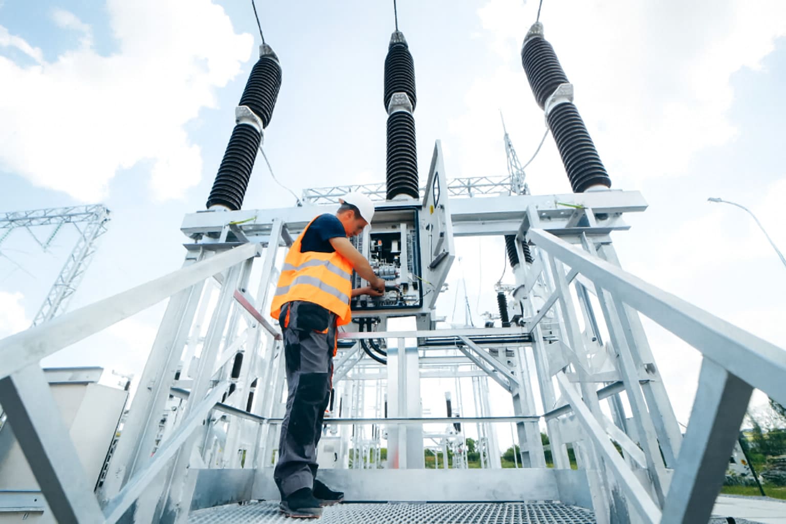 Ensayos de puesta en servicio en subestaciones eléctricas